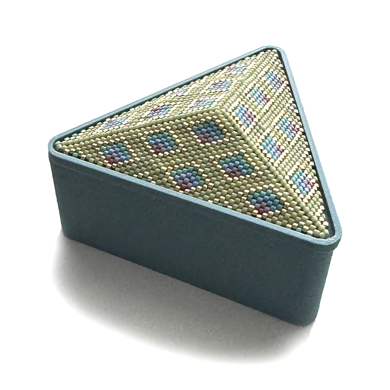 Boxes – Ann Benson Beading